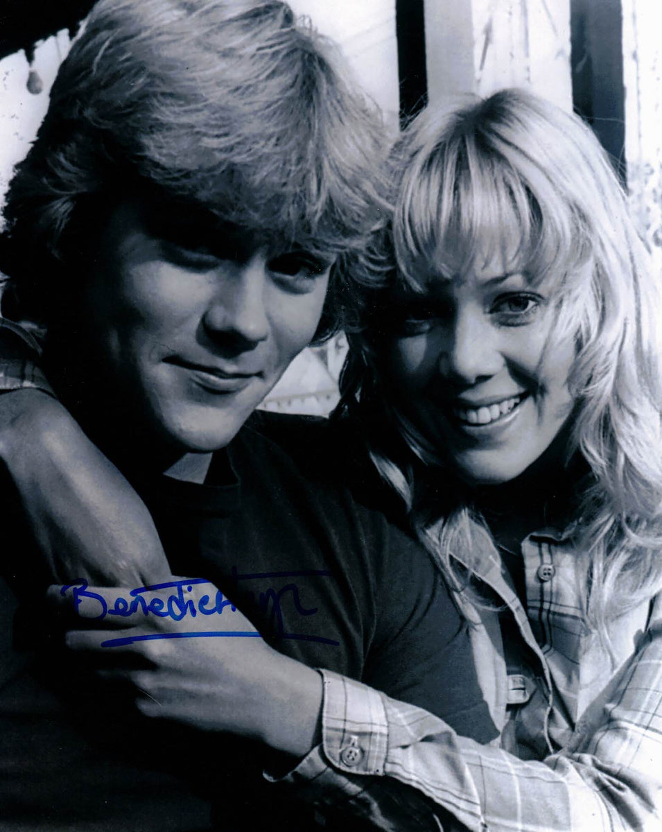 BENEDICT TAYLOR - Mike Fleming in The Watcher In the Woods- hand signe ...