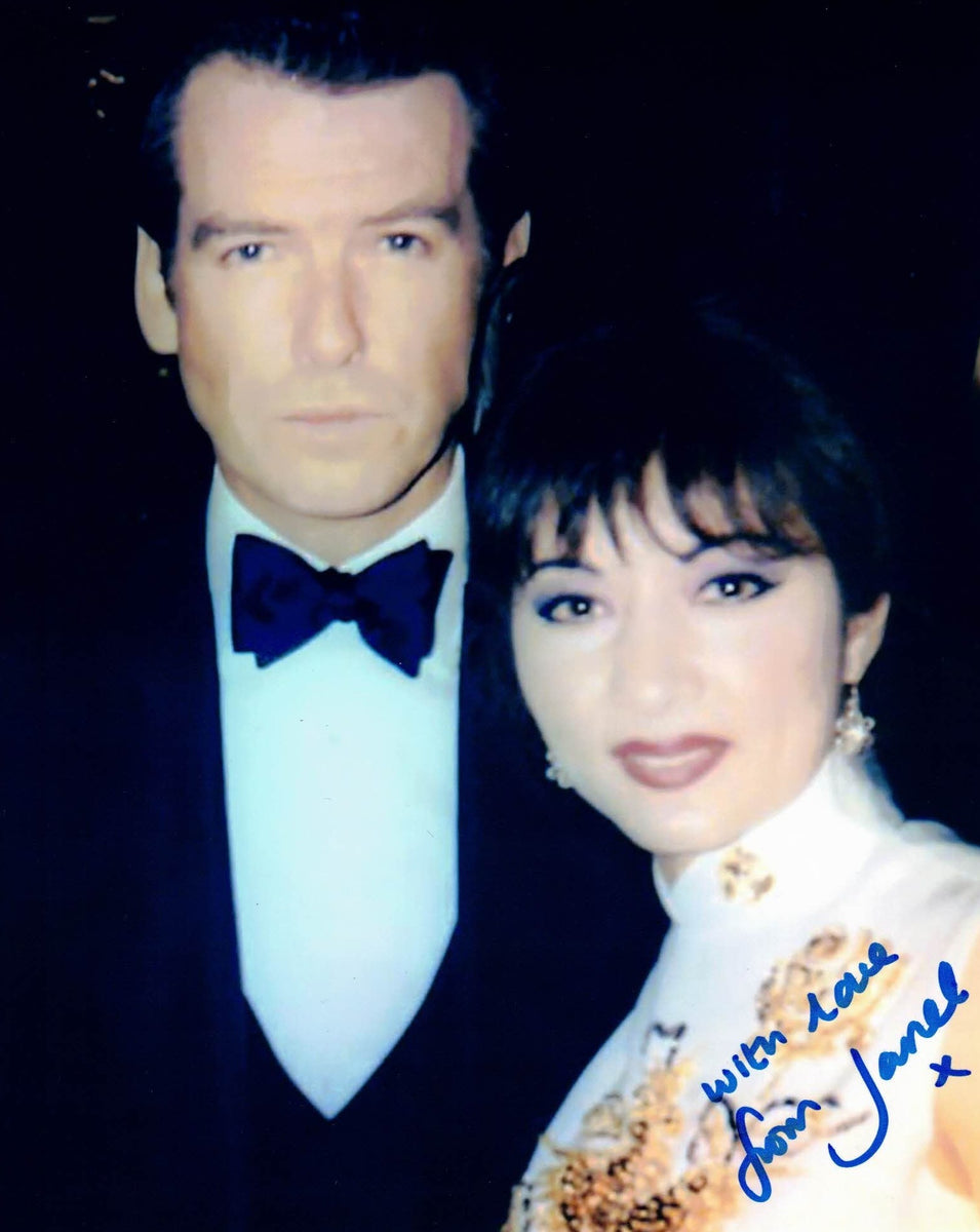 JANET HO - action performer -James Bond - Tomorrow Never Dies hand sig ...