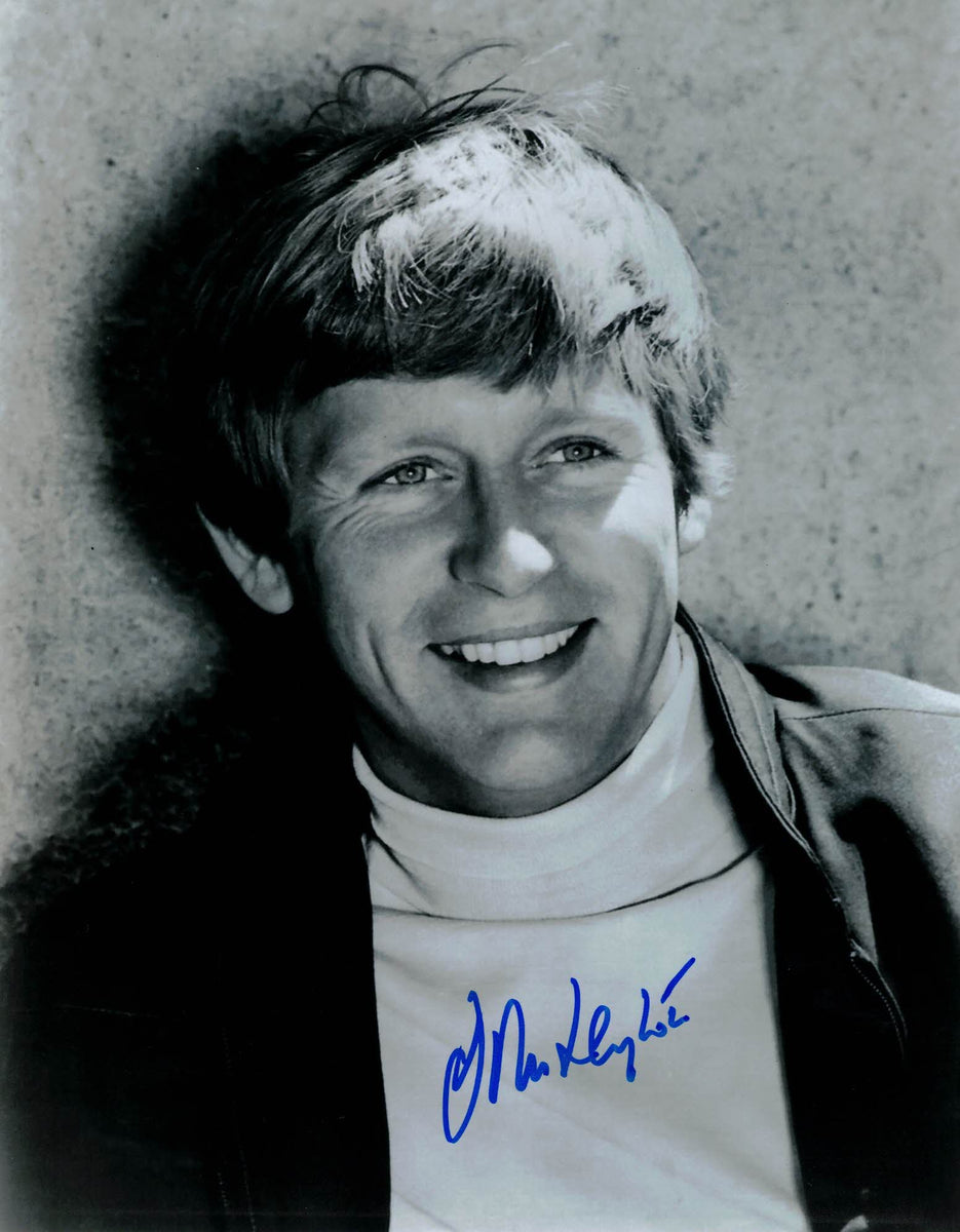 JOHN LEYTON - Actor and 19060's pop star hand signed 10 x 8 photo ...