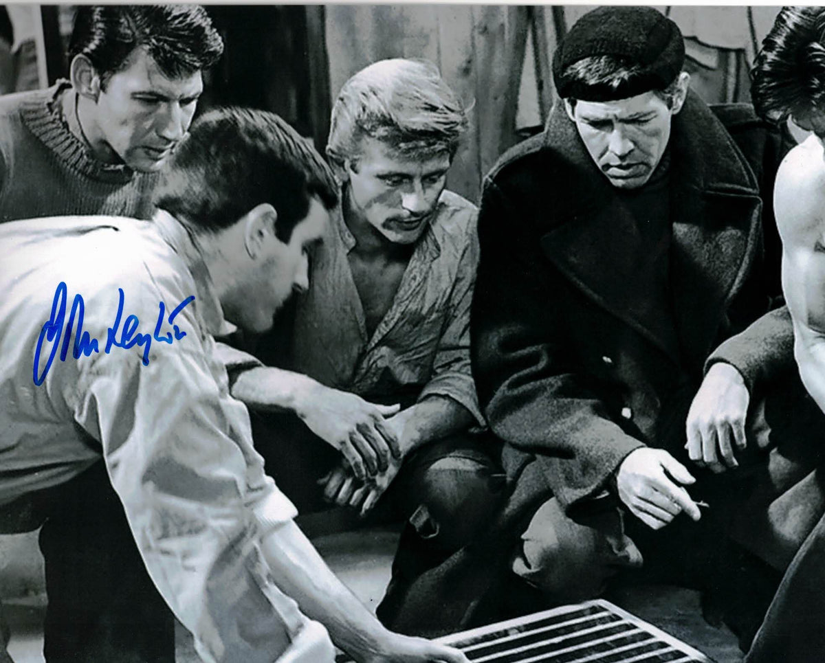 JOHN LEYTON - Willie The Tunnel King in The Great Escape hand signed 1 ...
