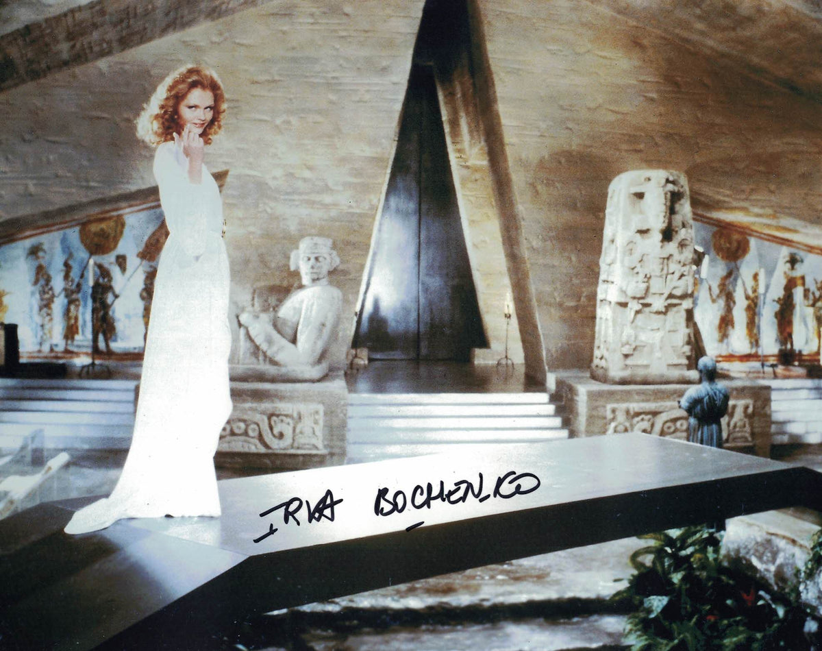 IRKA BOCHENKO - Blonde Beauty/ Drax Girl in James Bond Moonraker hand ...