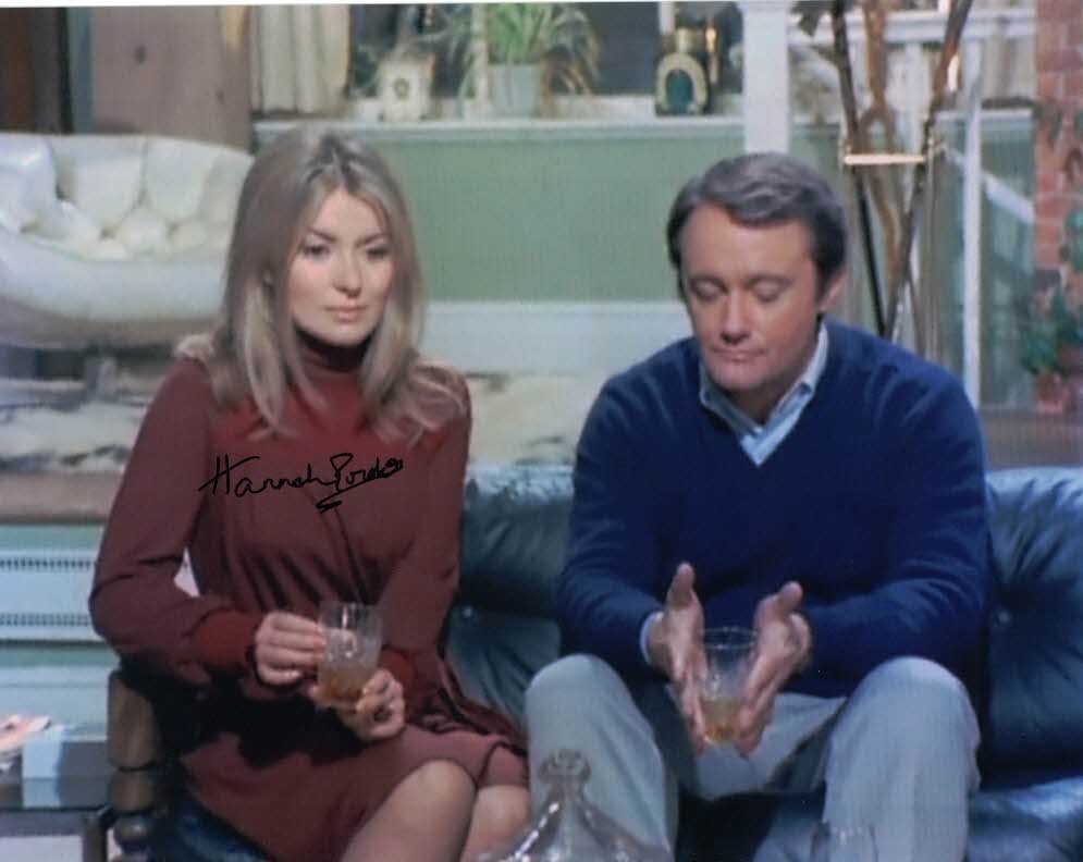 HANNAH GORDON - Laura Rule in The Protectors hand signed 10 x 8 photo ...