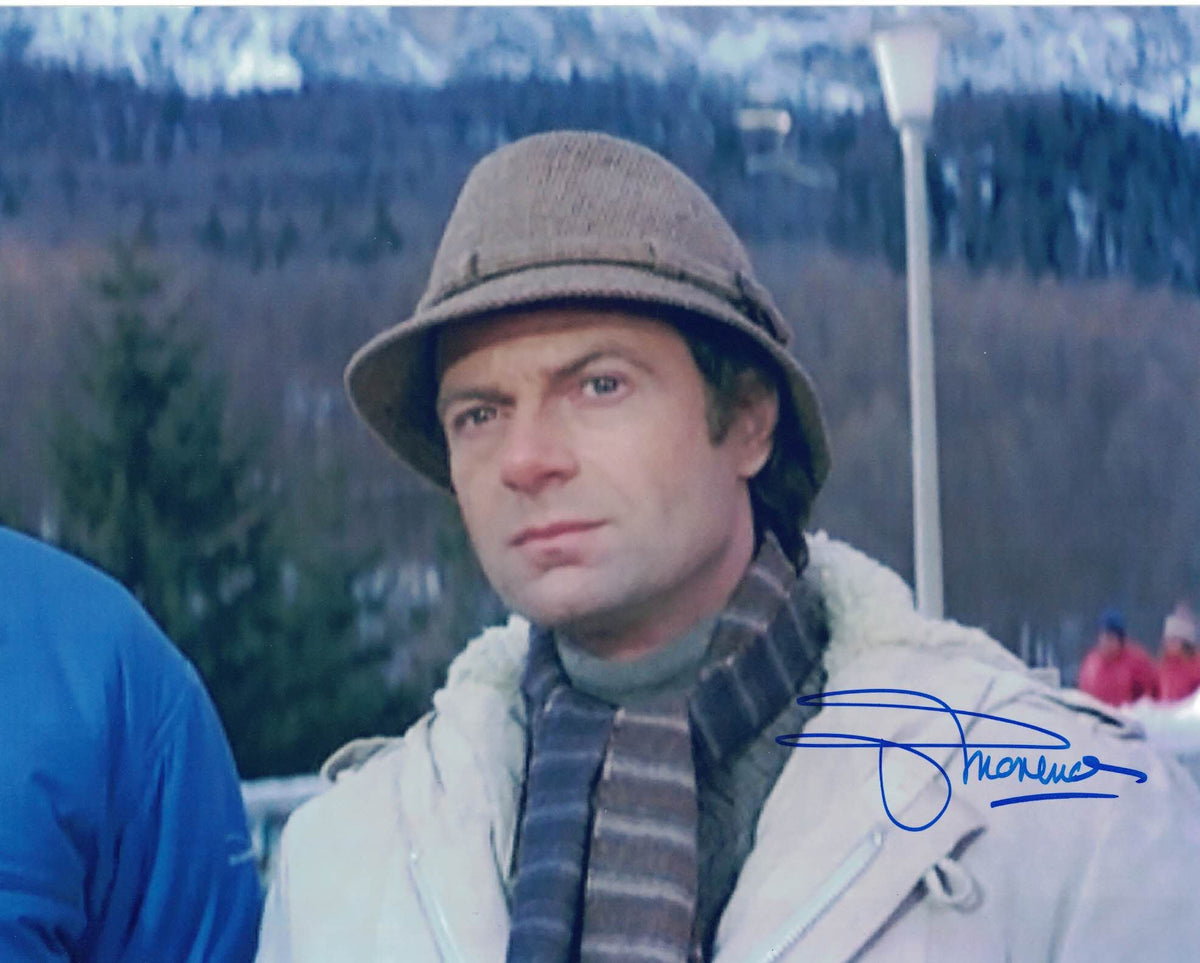JOHN MORENO - Luigi Ferrero in James Bond For Your Eyes Only- hand sig ...